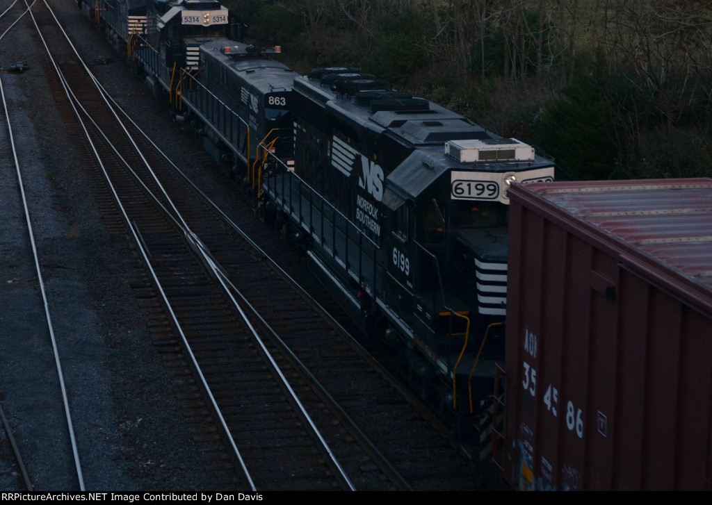 NS SD40-2 6199 fifth out on 33A